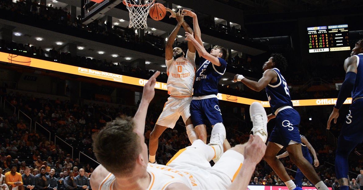 Georgia Southern coach: Tennessee 'the measuring stick' for defense ...