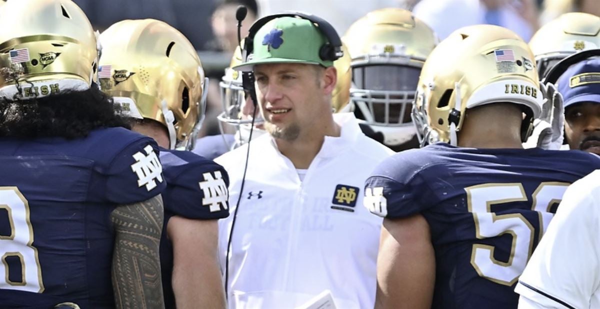 Notre Dame promotes former GA Max Bullough to Linebackers Coach