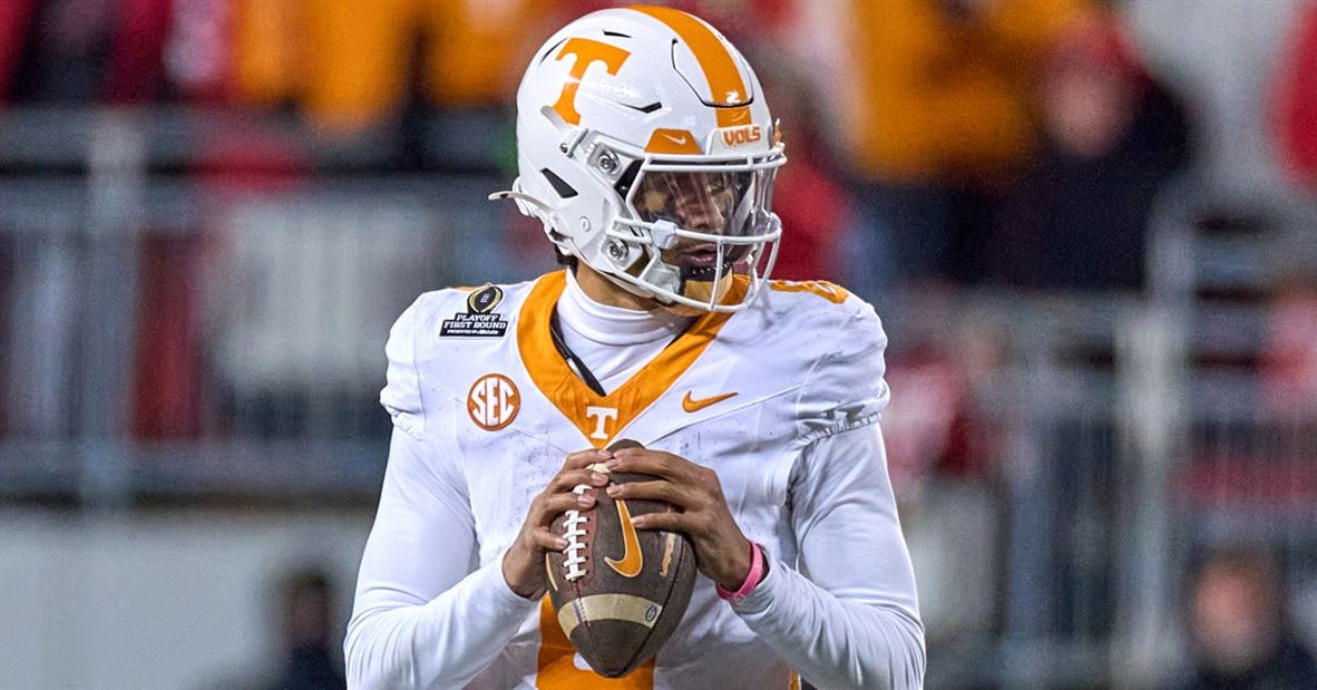 Josh Pate of CBS Sports has Nico Iamaleava in his Top 10 Big Ten QB List