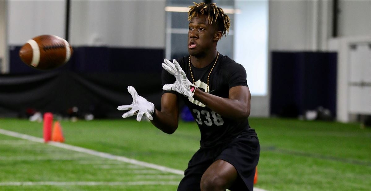 WR Tyler Savage commits to ECU