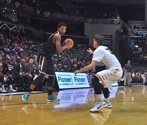 Ivan Rabb officially to Cal