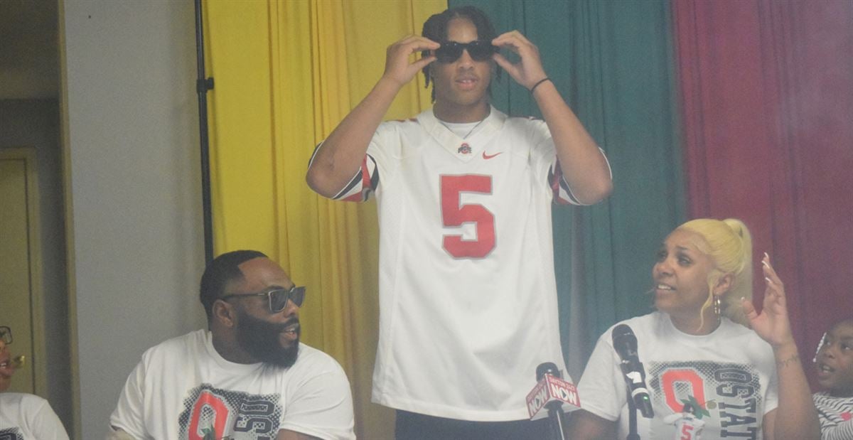 Sights and Sounds: Aaron Scott’s unique verbal announcement for Ohio State