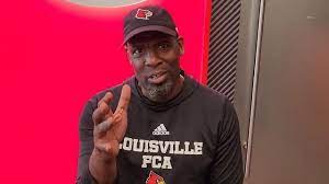 Louisville defensive coordinator Ron English nominated for Broyles Award