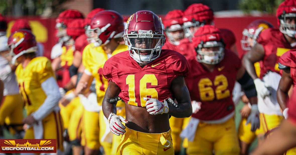 Tahj Washington talks USC receiver room competition, chemistry, overall ...