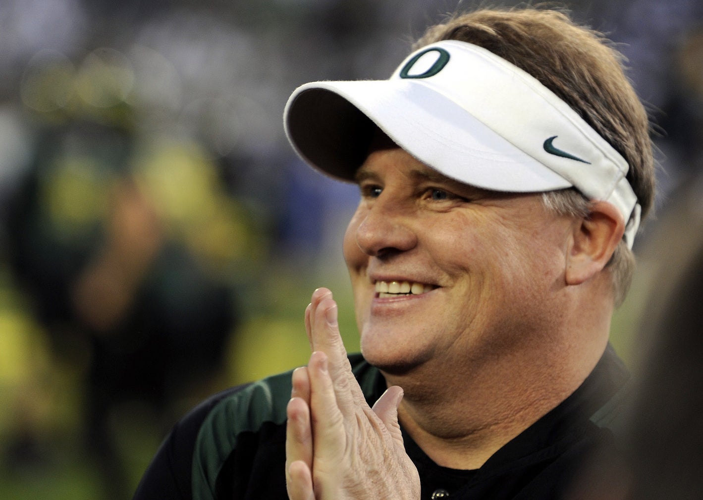 Breaking: UCLA hires Chip Kelly as head coach