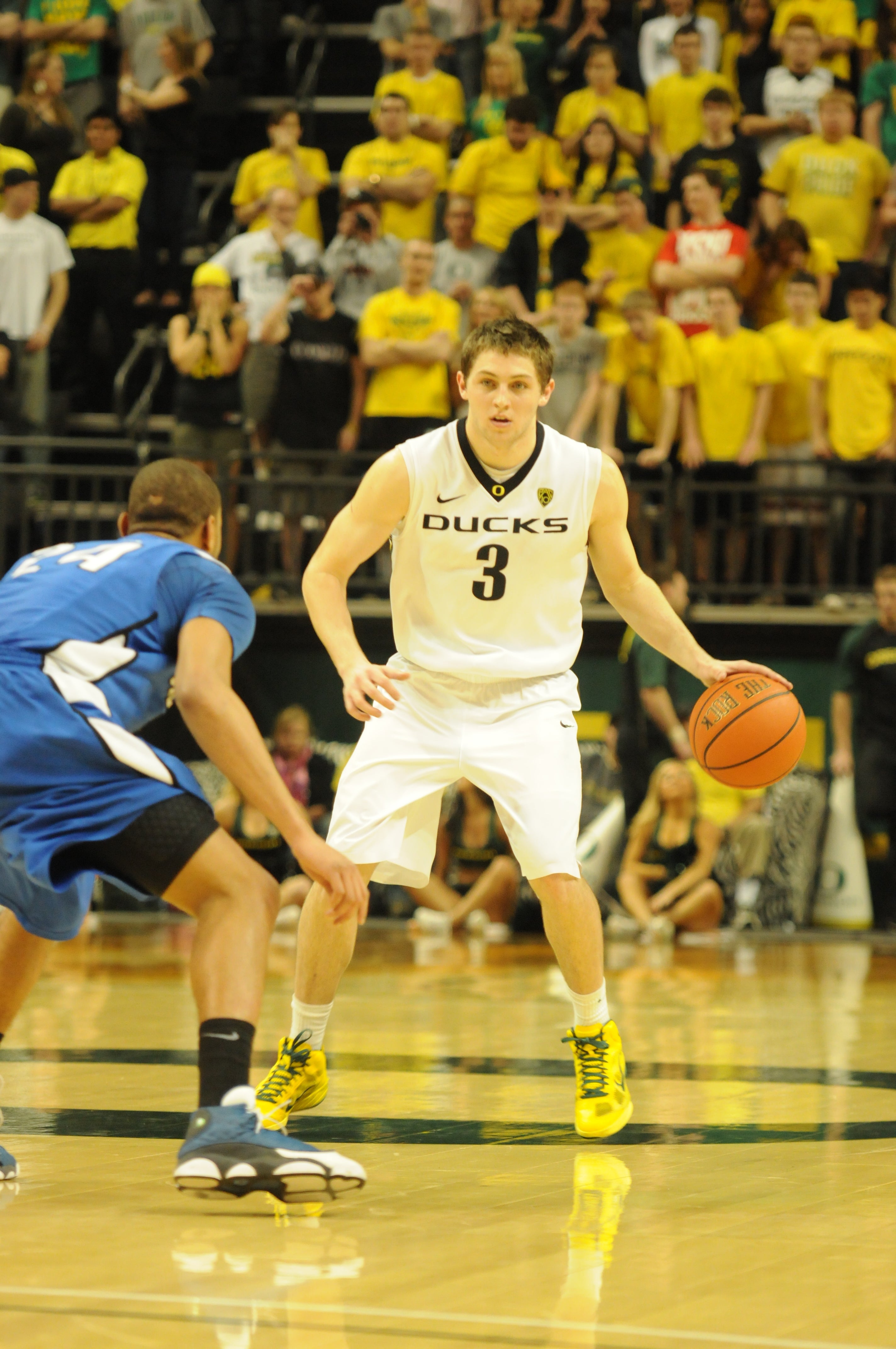Early Look At Pac 12 Basketball Early Look At Pac 12 Basketball