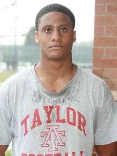 Jonathan Wiggins Photos