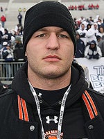 Jonathan Hicks, Connecticut, Linebacker